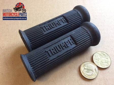 82-9054A Pillion Footrest Rubbers - Logo - PAIR - British Motorcycle ...