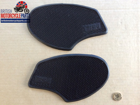 82-9722 82-9723 Knee Grips - B25 B44 A65 - PAIR - British Motorcycle ...