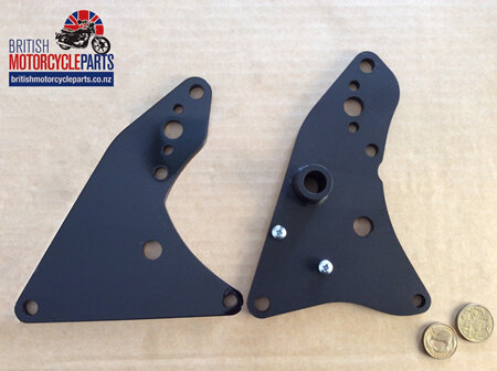 83-1594 83-1597 Rear Engine Plates - T150 - PAIR - British Motorcycle ...